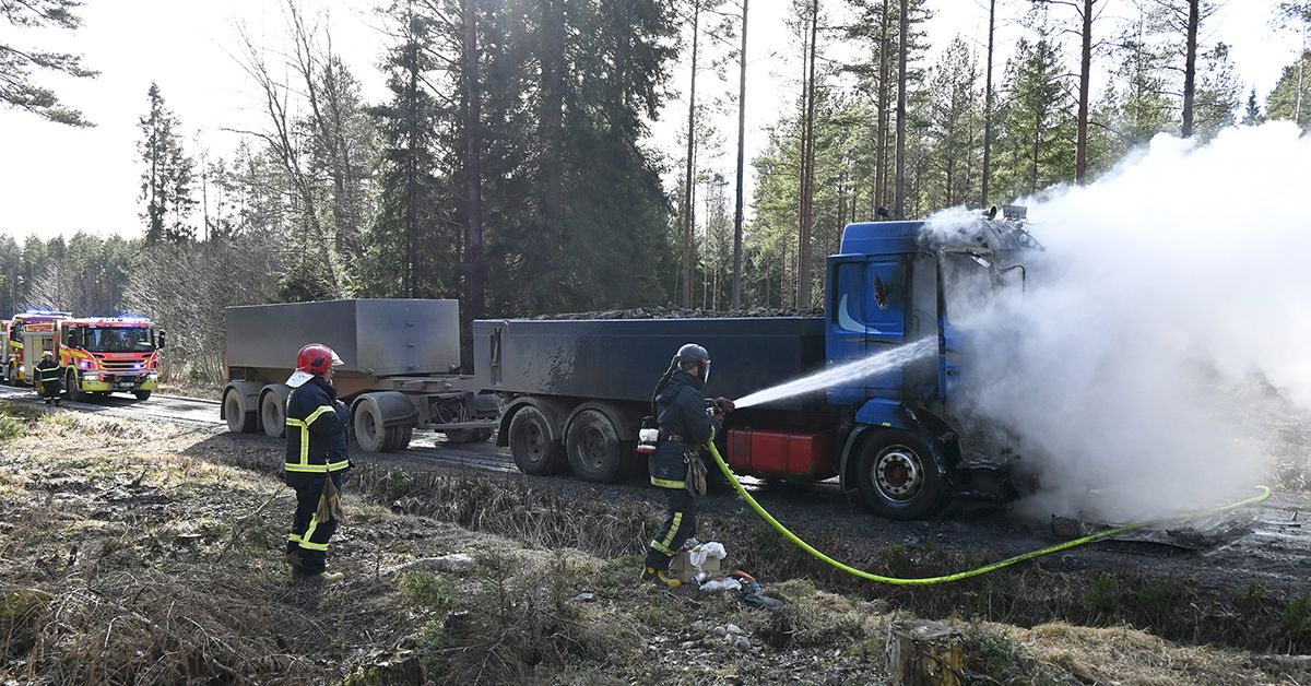 Kuorma-auto paloi Vanttilassa - Punkalaitumen Sanomat Oy